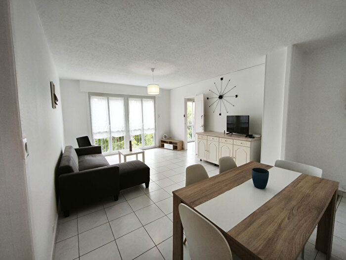 Appartement à vendre - Saint-André-les-Vergers - 4 pièces - 3 chambres
