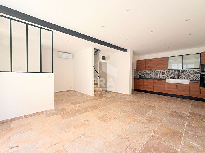 Maison 4 pièces à Pertuis, Centre-ville, Fours à Chaux, Claret, à vendre