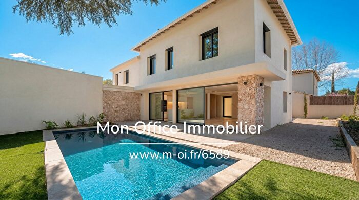 Aix-en-Provence, Luynes : Maison 4 pièces à vendre