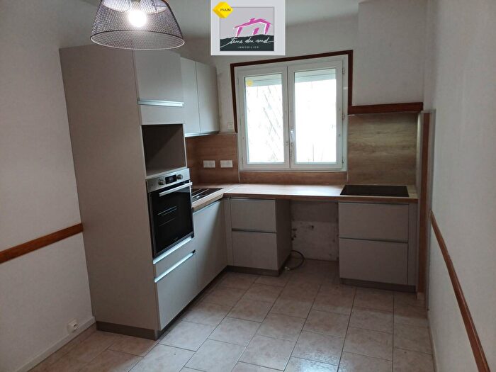 Maison à louer - Saint-Laurent-de-la-Cabrerisse - 4 pièces - 3 chambres