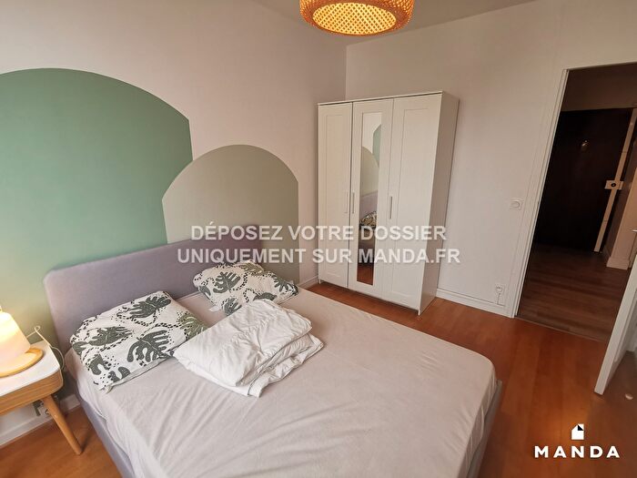 Appartement à louer - Lyon e , La Plaine, Santy - 5 pièces - 4 chambres