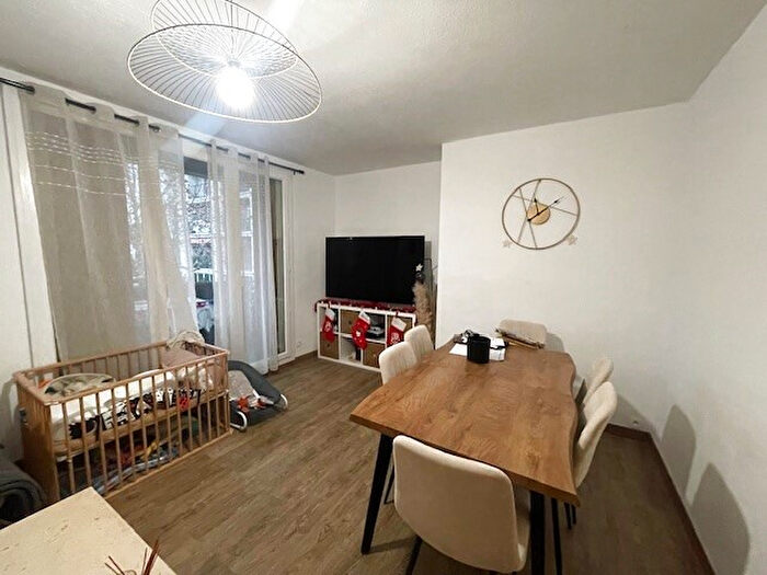 Appartement à vendre - Salon-de-Provence, Canourgues - 3 pièces - 2 chambres