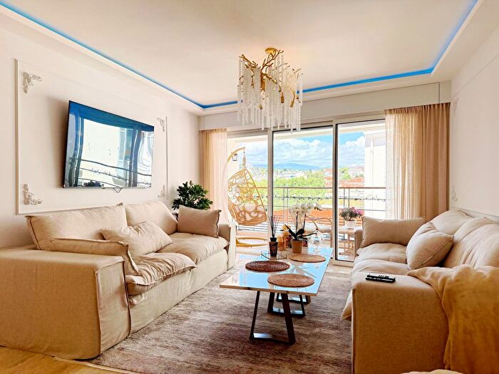 Appartement 3 pièces à vendre - Cannes, Petit Juas