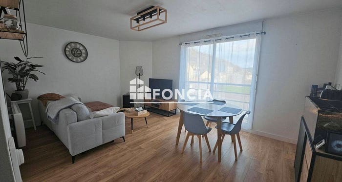 Centre Ville-Cathédrale, Évreux : Appartement 3 pièces à louer