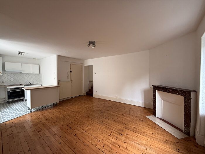 Riom, Gare, Dagneaux, Moulin d'Eau, Planchepaleuil, Le Marais : Appartement 3 pièces à louer