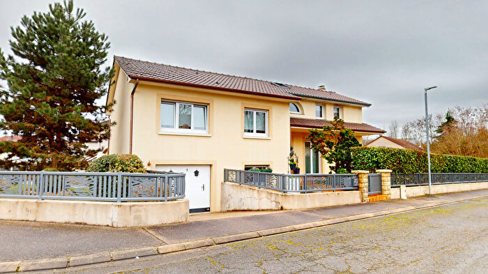 Maison à vendre - Yutz, Université, Cormontaigne, Zone des Carolingiens - 7 pièces - 5 chambres