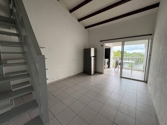 Appartement à louer - Le Gosier - 1 pièce