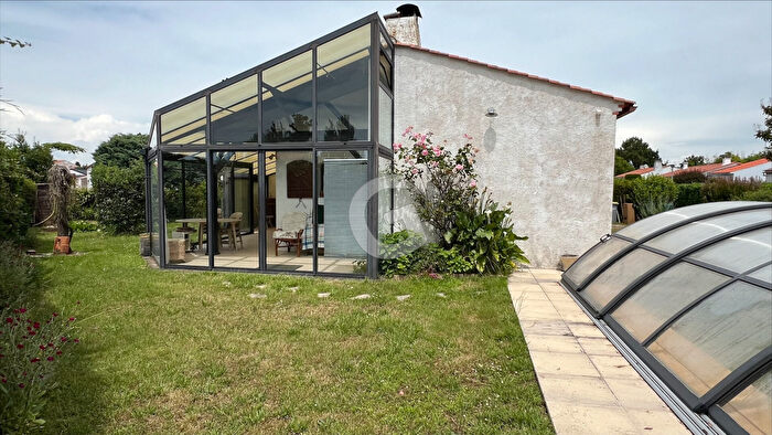 Maisons à vendre et appartements à louer - 1