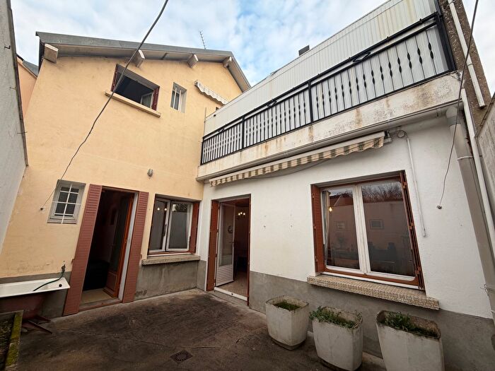 Maison à vendre - Gien, Centre-ville - 5 pièces - 3 chambres