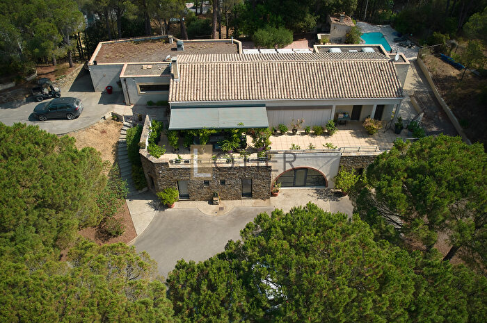 Maison à vendre - Villedubert - 8 pièces - 4 chambres