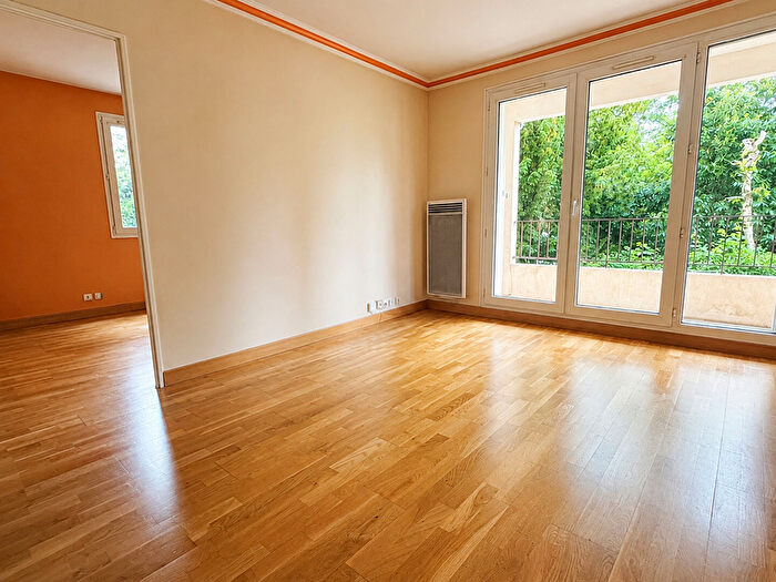 Viry-Châtillon, Le Plateau - Appartement 2 pièces à vendre