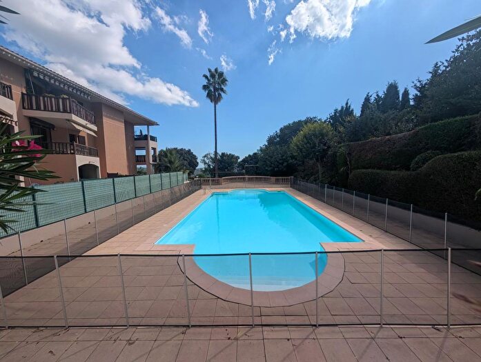Grasse, Magagnosc, Saint-Mathieu - Appartement 2 pièces à louer