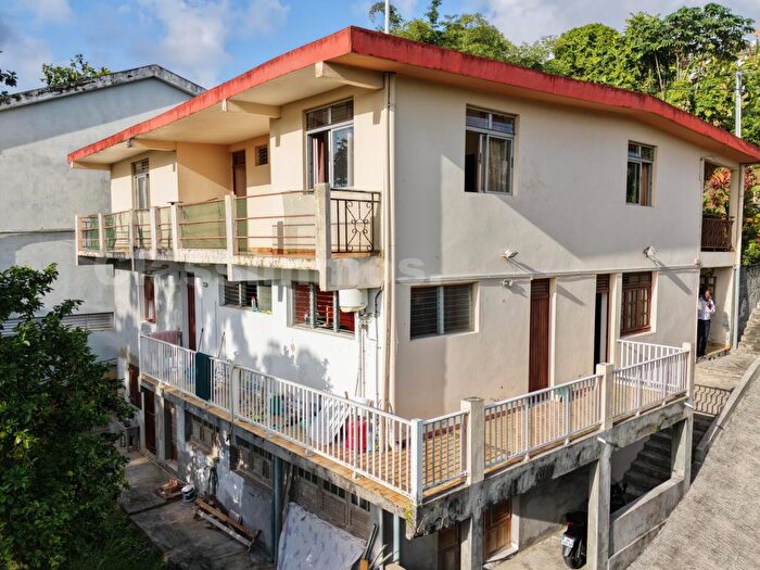 Fort-de-France : Maison 13 pièces à vendre