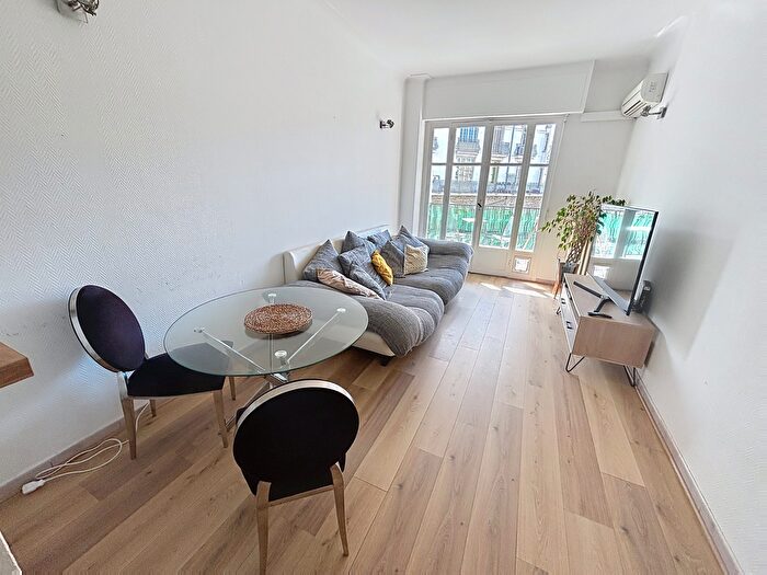 Nice, Carabacel : Appartement 3 pièces à vendre