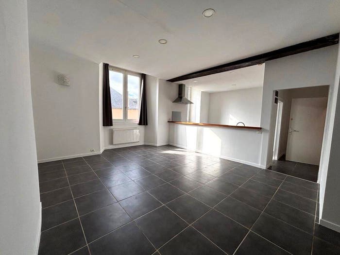 Fresnay-sur-Sarthe : Appartement 3 pièces à louer