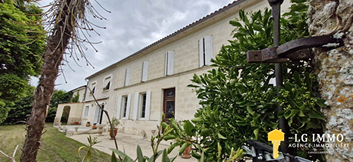 Maison à vendre - Sainte-Ramée - 10 pièces - 6 chambres