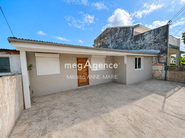 Maison 6 pièces à Les Abymes, à vendre
