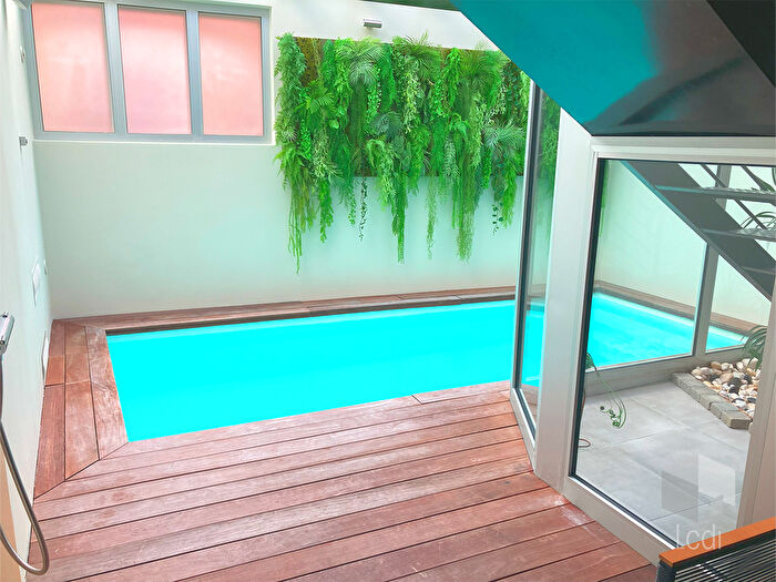 Appartement à vendre - Montélimar, Centre-ville - 6 pièces - 4 chambres