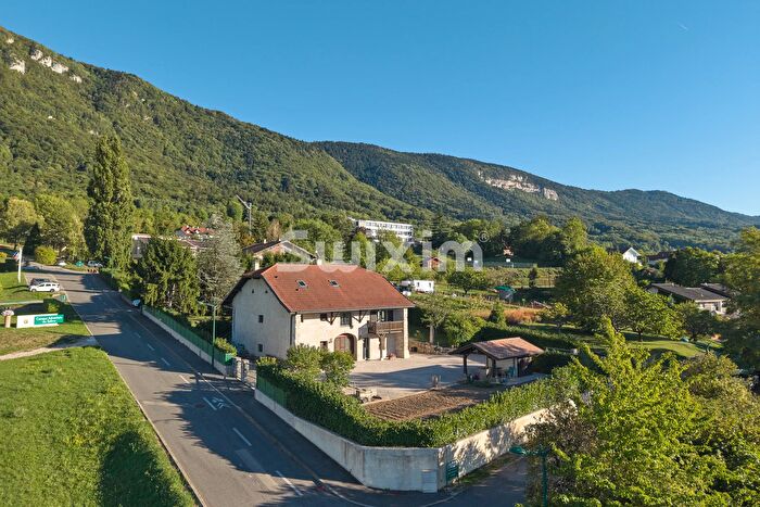 Collonges-sous-Salève : Maison 9 pièces à vendre