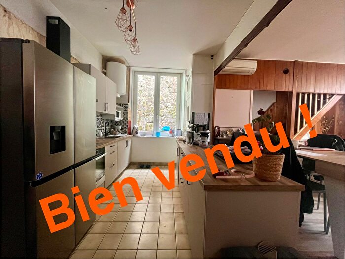 Appartement à vendre - Salins-les-Bains - 4 pièces