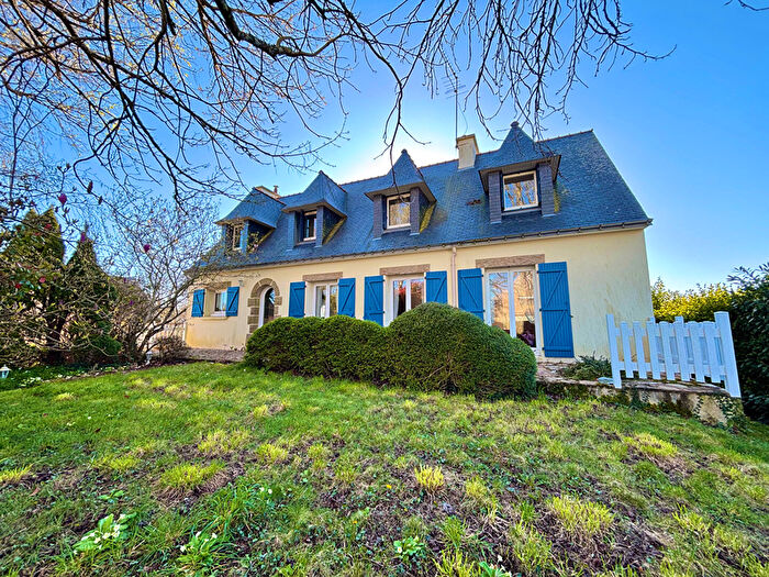 Maison à vendre - Guidel - 9 pièces - 5 chambres