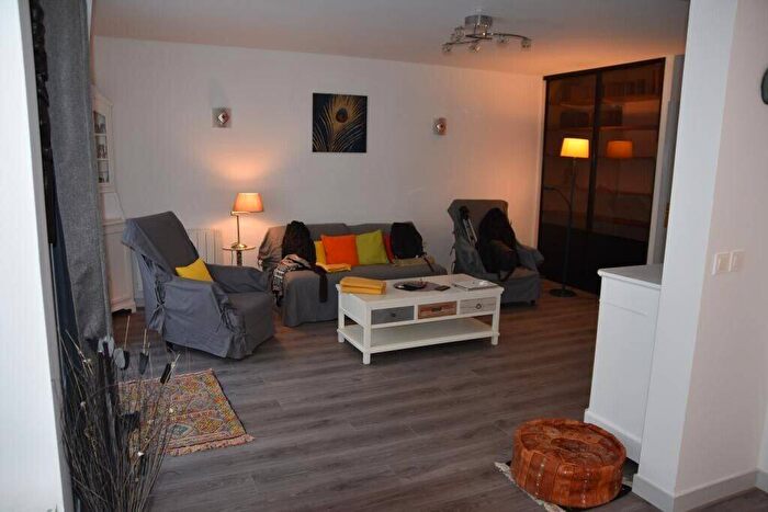 Gambetta, Paris 20ème arrondissement : Appartement 3 pièces à louer