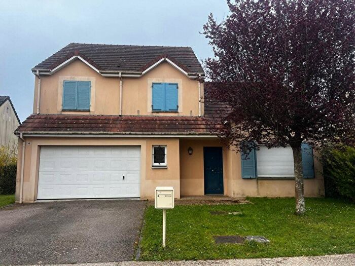 Maison à louer - Centre, Le Mesnil-Esnard - 6 pièces - 5 chambres