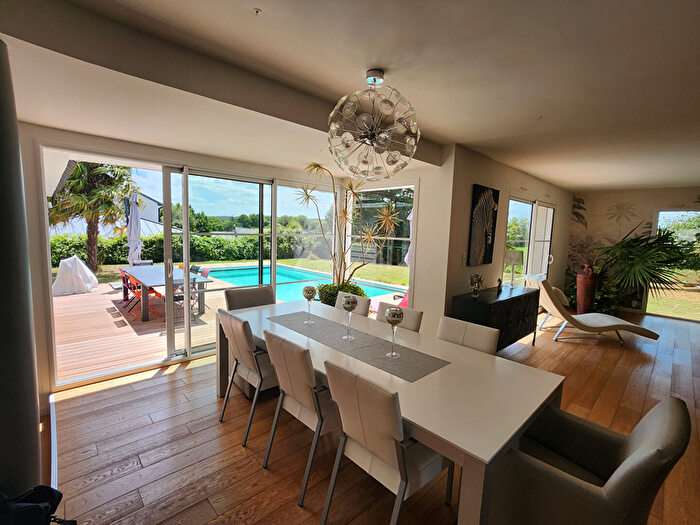 Maison à vendre - Plouër-sur-Rance - 6 pièces - 5 chambres