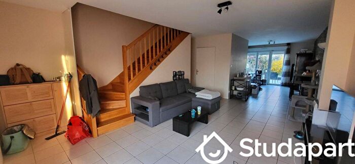 Appartement à louer - ZAC Hameaux, Breuillet - 1 pièce - 1 chambre