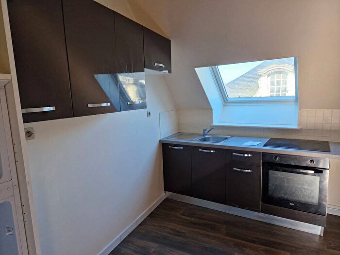Bruyères-et-Montbérault : Appartement 3 pièces à louer