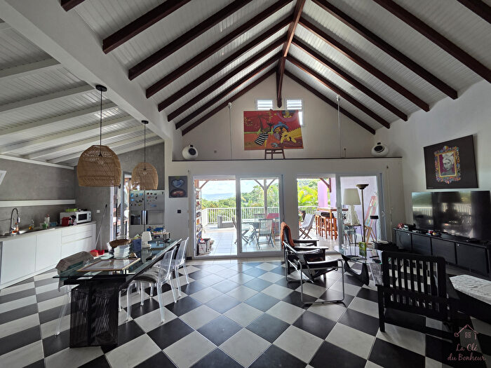 Maison à vendre - Les Trois-Îlets - 6 pièces - 4 chambres