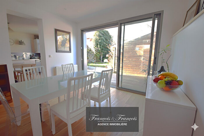 Maison 8 pièces à vendre à Nantes