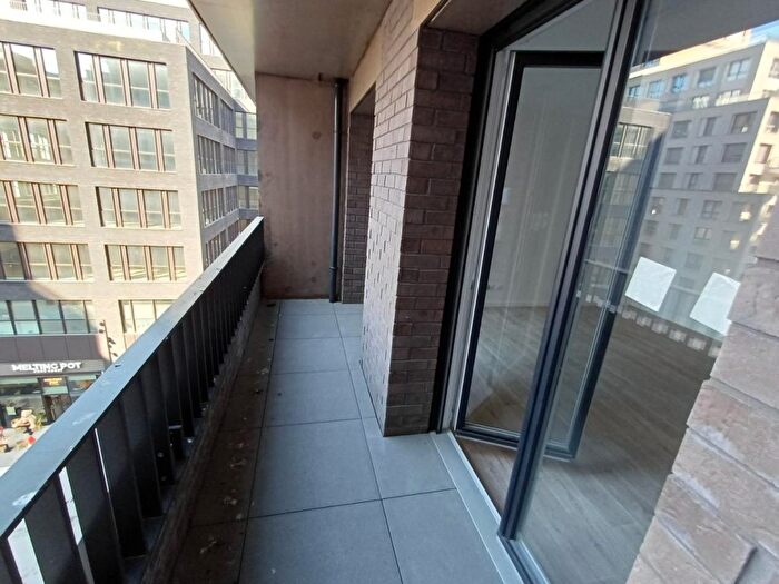 Appartement à louer - Bobigny, Centre-ville - 3 pièces - 2 chambres