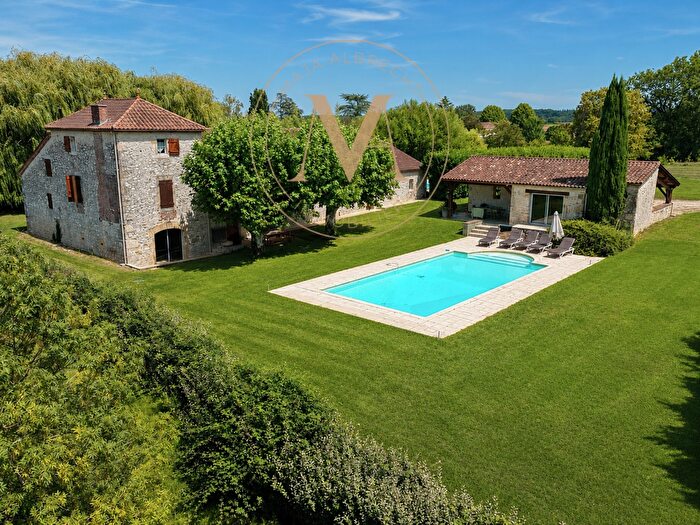 Saint-Georges : Maison 15 pièces à vendre