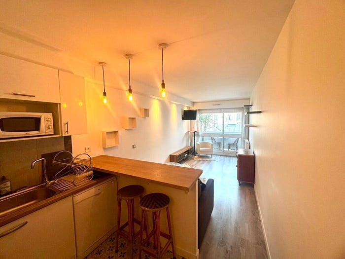Grandes Carrières-Clichy, Paris 18ème arrondissement - Appartement 1 pièce à louer