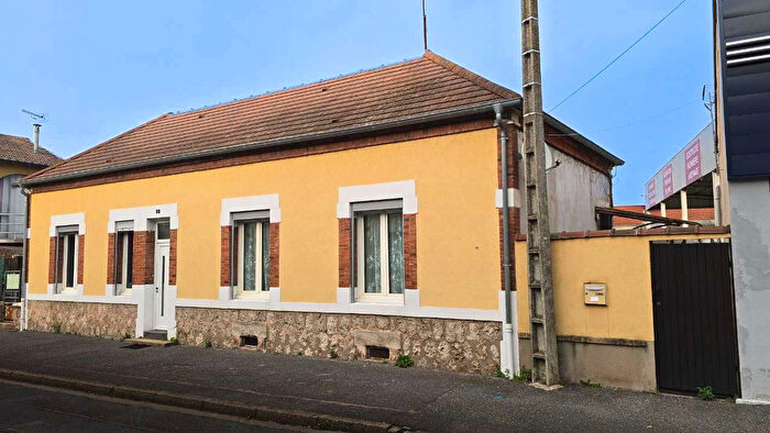 Maison à vendre - Varennes-sur-Allier - 3 pièces - 2 chambres