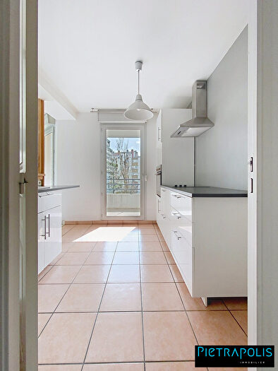 Appartement à vendre - Lyon e  - 2 pièces - 1 chambre