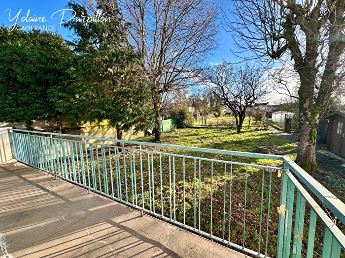 Maison à vendre - Montaigu - 7 pièces - 4 chambres