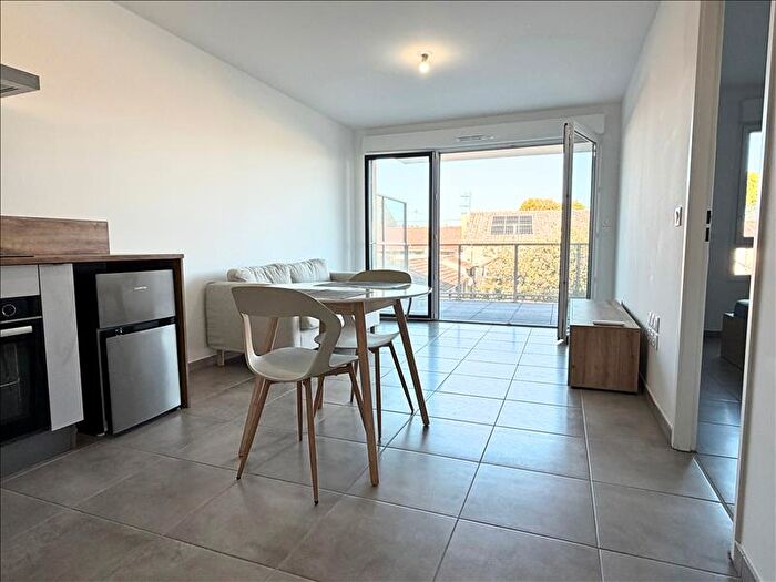 Appartement 2 pièces à louer à Nîmes, Les Amoureux