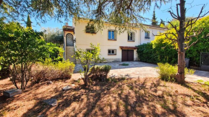 Villeneuve-lès-Avignon, L'Ermitage - Maison 6 pièces à vendre
