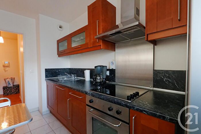 Appartement à louer - Courbevoie, Hôtel de ville - 2 pièces - 1 chambre