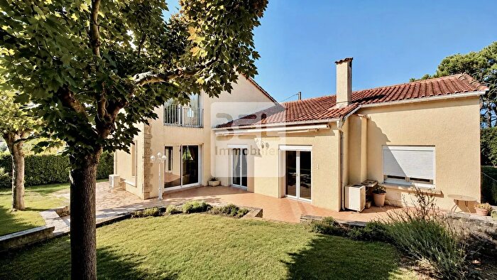 Bagnols-sur-Cèze, Lamargue : Maison 6 pièces à vendre