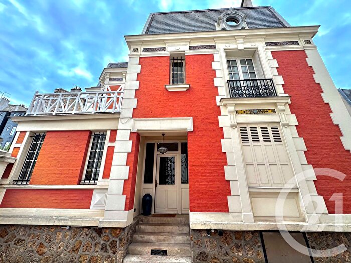 Maison à vendre - Saint-Maurice, Plateau - 7 pièces - 5 chambres