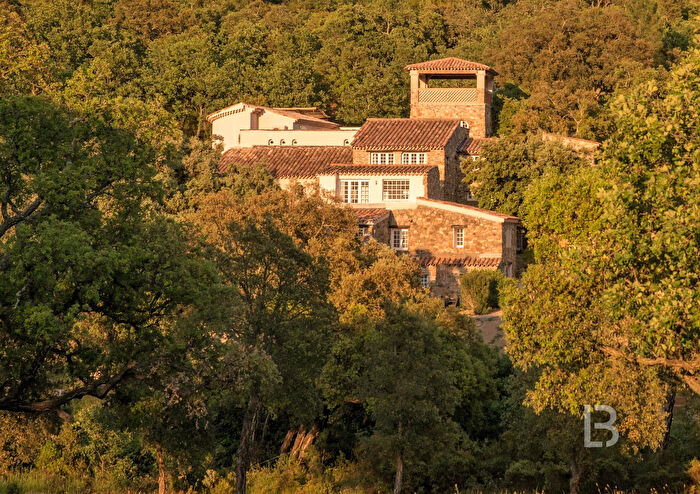 Appartement à vendre - Le Plan-de-la-Tour - 1 pièce