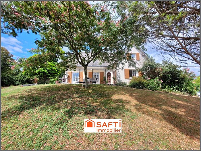 Maison à vendre - Le Grand-Pressigny - 7 pièces - 5 chambres