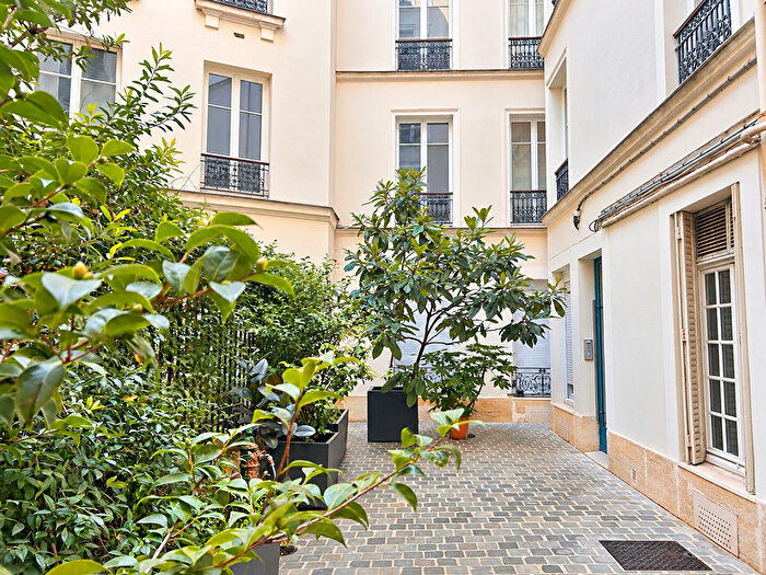 Paris 7ème, Champ de Mars - Appartement 2 pièces à vendre