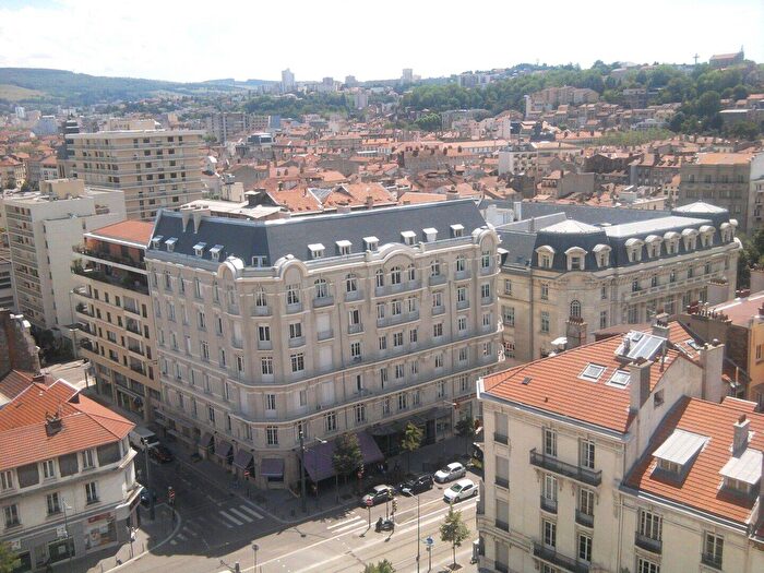 Hyper Centre-Vieille Ville, Saint-Étienne : Appartement 2 pièces à louer