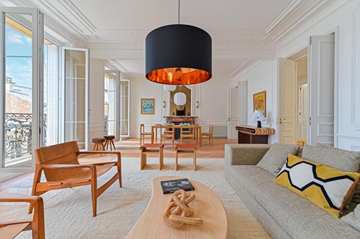 Paris 16ème, Chaillot - Appartement 5 pièces à vendre