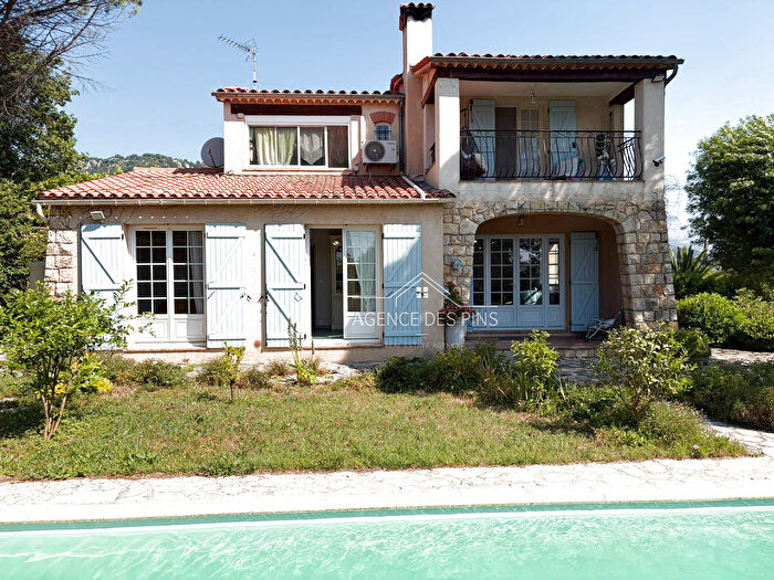 Maison 5 pièces à vendre - Châteauneuf-Grasse