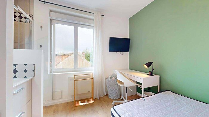 Appartement 1 pièce à Faubourg Saint Catherine-Faubourg de Paris-Le Vignole, Valenciennes, à louer